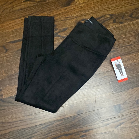 Andrew Marc | Pants & Jumpsuits | Nwt Andrew Marc Faux Suede Skinny ...